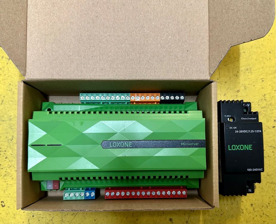 Loxone Miniserver 1st. Gen. & 24V Netzteil | Kaufen auf Ricardo
