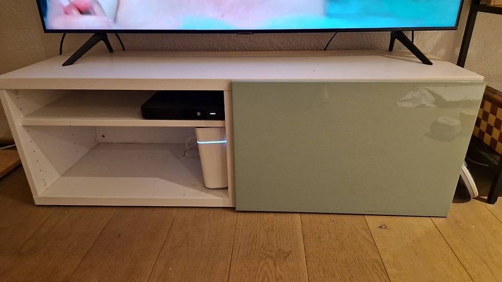 TV-Lowboard BESTA Ikea, weiss-mintgrün, 120x42cm (Gebraucht) in ...