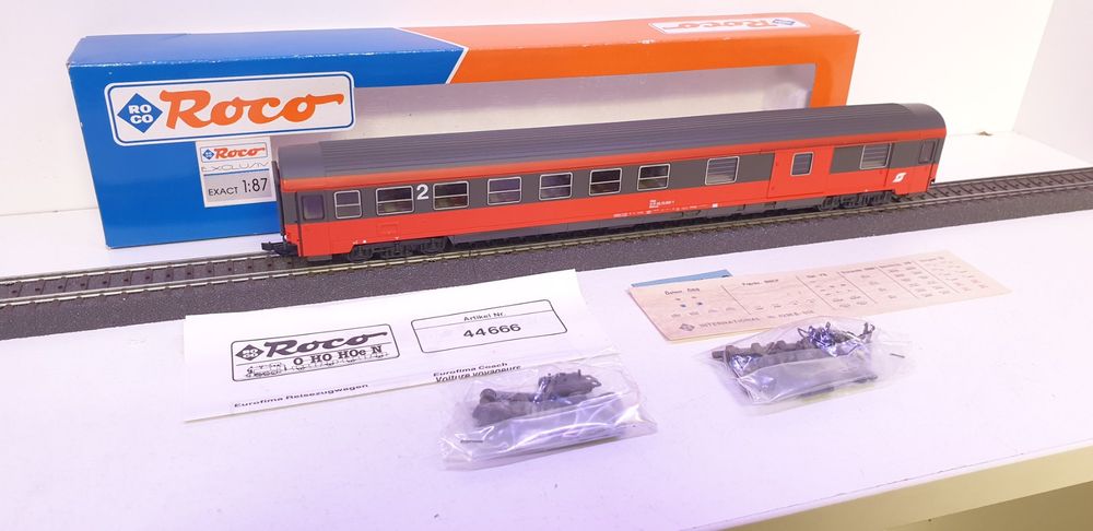 Roco ÖBB Gepäck/Personenwagen exact 1:87 44668 (Neu und ...