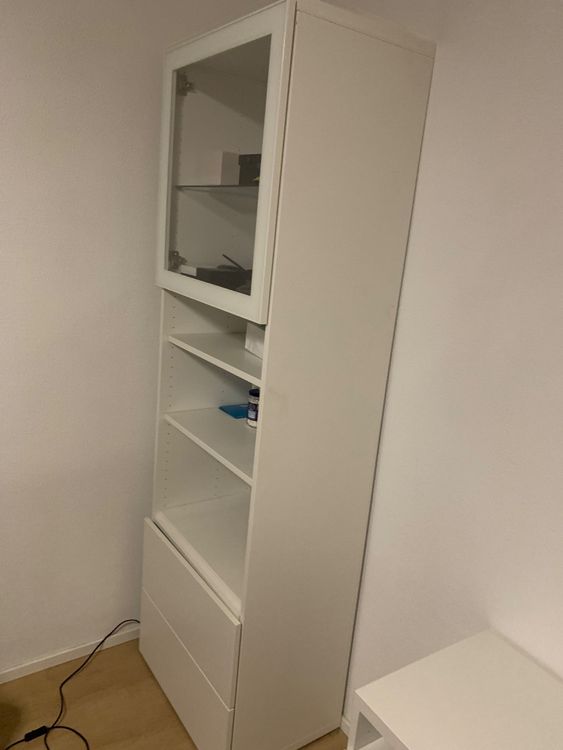 Imagedetailgroer Ikea Vitrinenschrank Modell Bersko Mit Abwechselnd Glas Und 2022 09 01768451