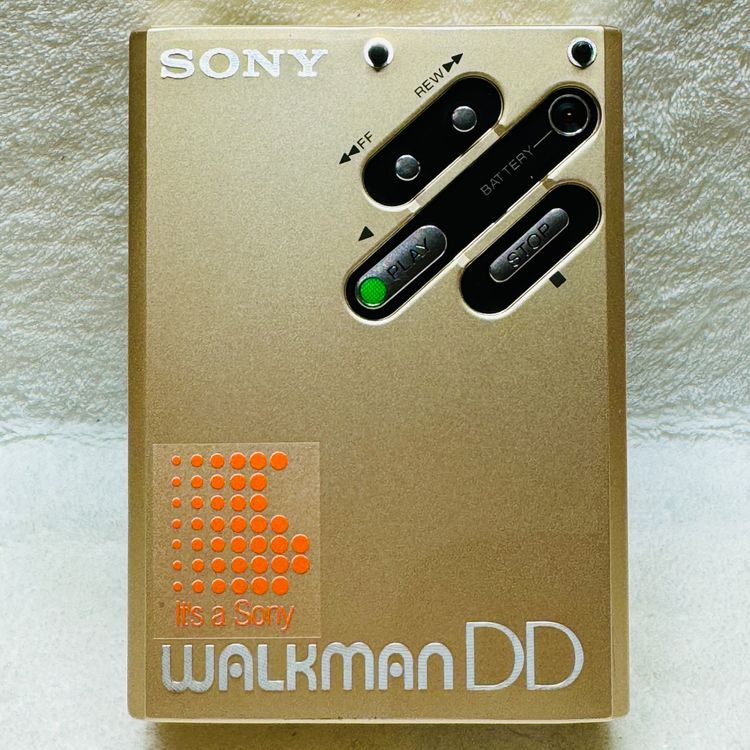 Sony Walkman WM-DD gold #236 (Gebraucht) in Vorderthal für CHF 1080 ...