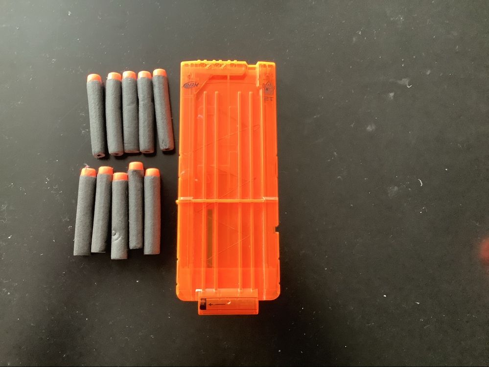 Nerf Pistolenladengerät für 15 Patronen (Gebraucht) in Zürich für CHF ...