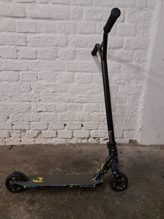 Chilli Scooter Pro 5000 Black Batman (Gebraucht) in Berikon für CHF 63 ...