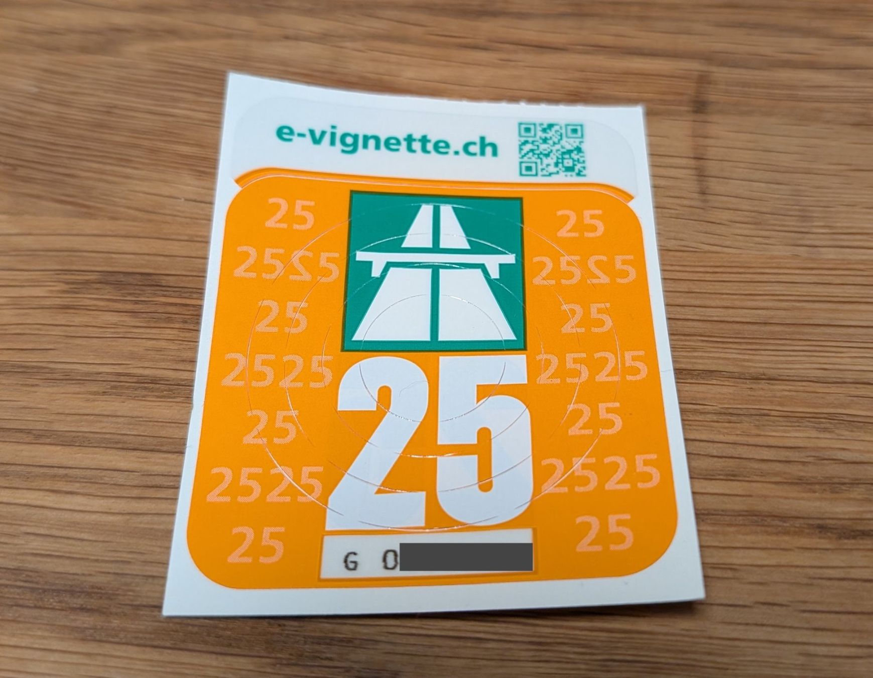 Schweizer Autobahnvignette 2025 (Neuf avec emballage d'origine) à Schlatt TG pour CHF 36 – avec ...