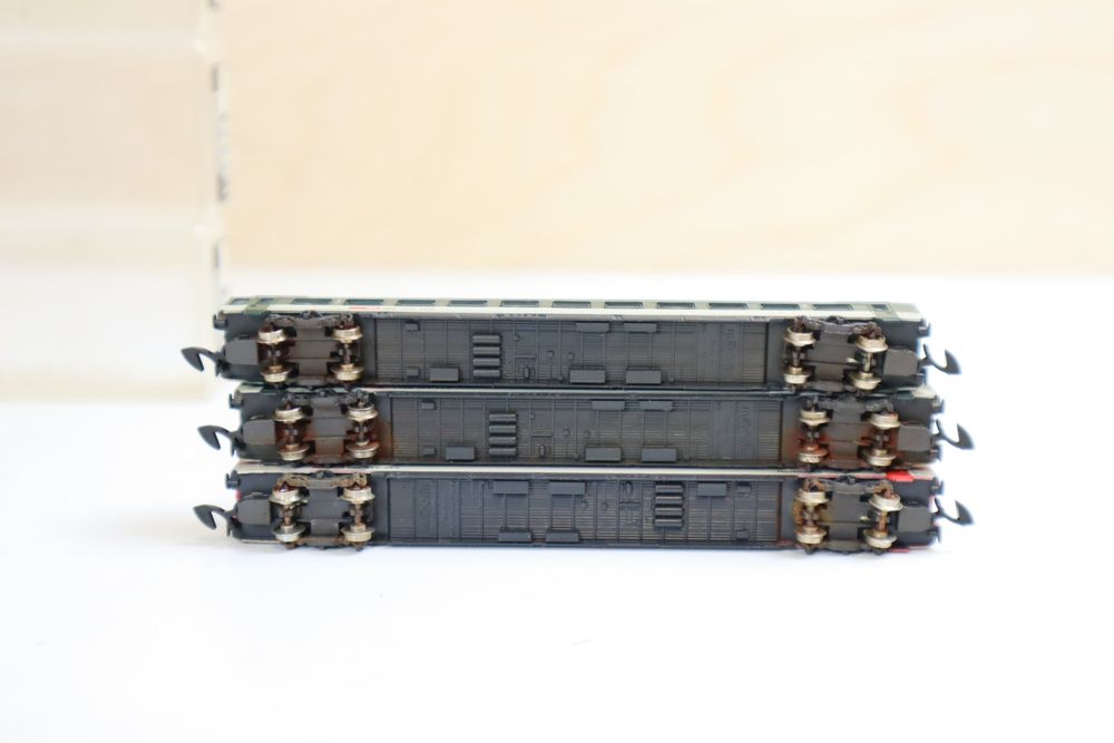 Märklin mini club 3 x SBB Personenwagen 8746 / 8747 (Gebraucht) in ...