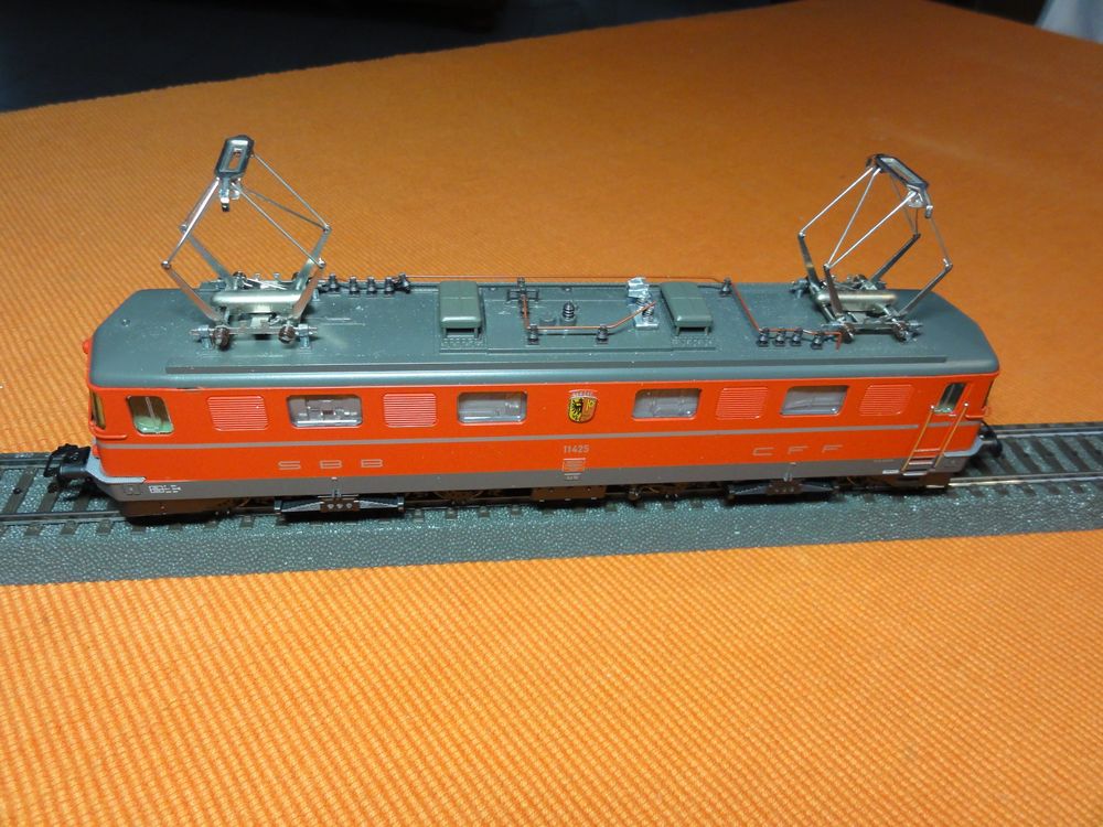 Märklin 3336 Lokomotive HO Ae 6/6 rot AC (Neu (gemäss Beschreibung)) in ...