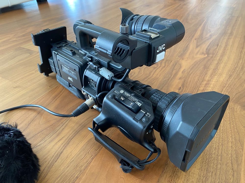 HD Camcorder GY-HD110 mit Fujinon TV Lens Th16x5.5BRMU Zoom | Kaufen ...