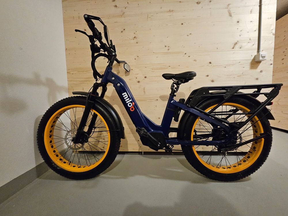 MILOO Elektro-Bike in blau (CH-Fabrikat) neuwertig (Neu (gemäss ...