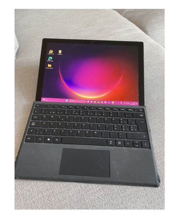 Surface Pro 6 - Windows 11 (Gebraucht) in Einsiedeln für CHF 208 – mit Lieferung auf Ricardo kaufen