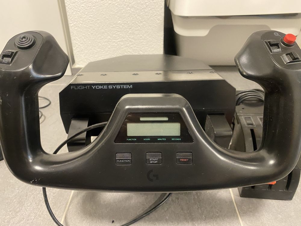 Logitech Flight Yoke System | Kaufen auf Ricardo