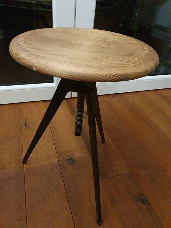 Hocker in Industriedesign. Holz/Metall | Kaufen auf Ricardo