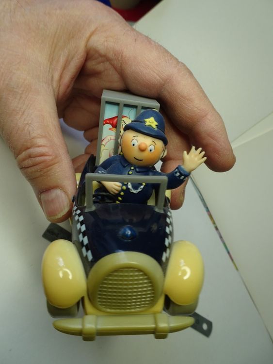 Noddy's Friend Police Man Diecast Corgi Toyland (Gebraucht) in ...