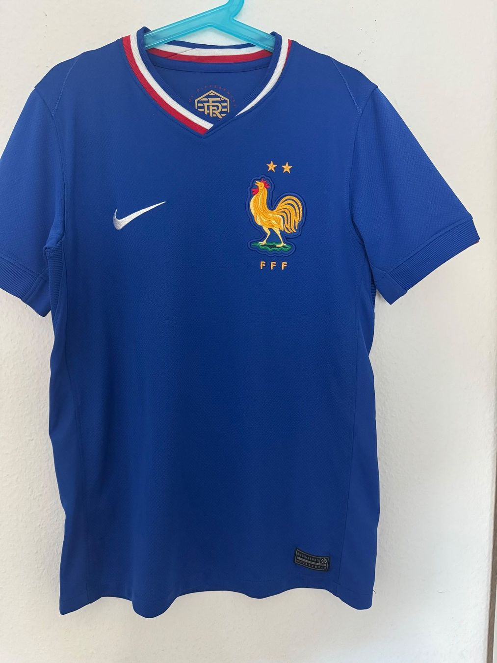Maillot Foot France 2 étoiles 137-147 (D'occasion) à Chatelaine pour ...