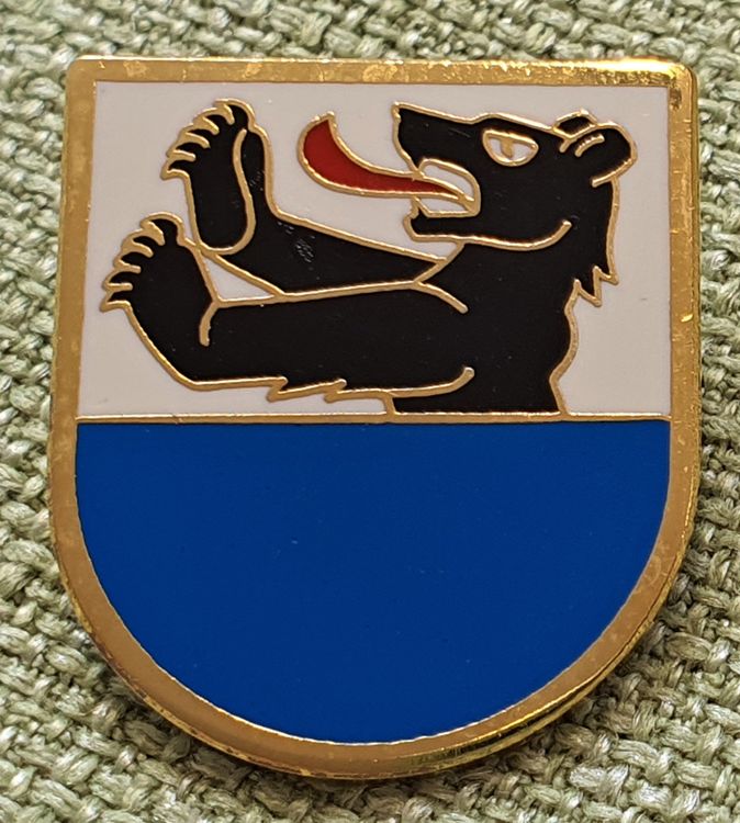 P346 - Pin Schweiz Gemeinde Wappen Gemeindewappen - Seedorf (Gebraucht) in Reinach BL für CHF 2 ...