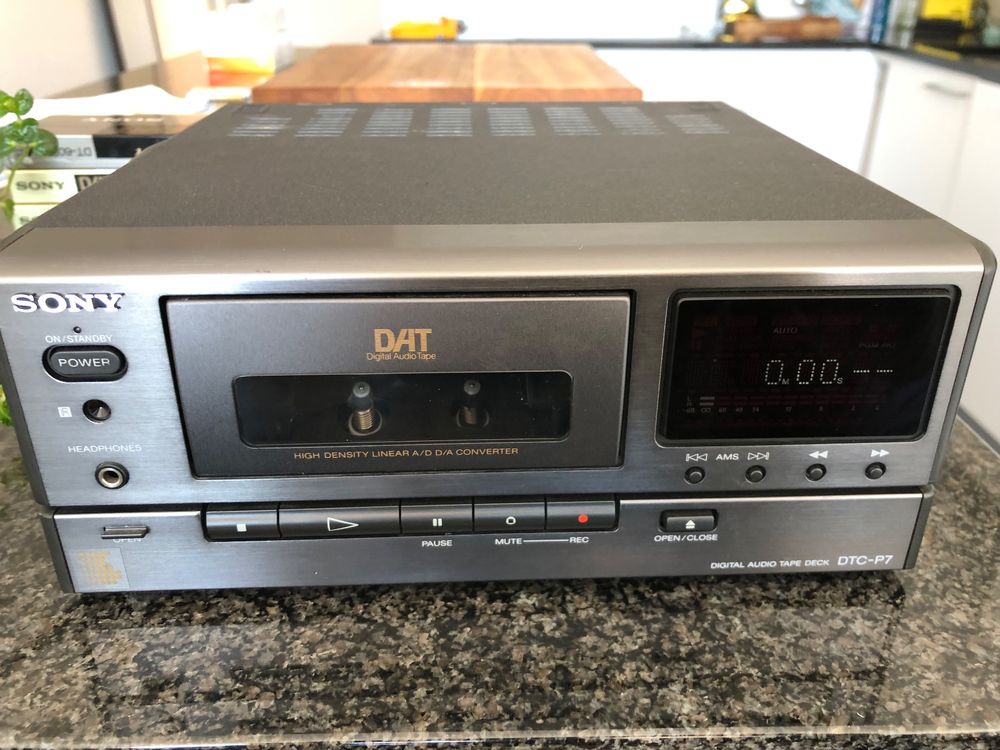 Sony DAT DTC-P7 - Digital Audio Tape Deck - defekt! (Defekt) in Zürich ...