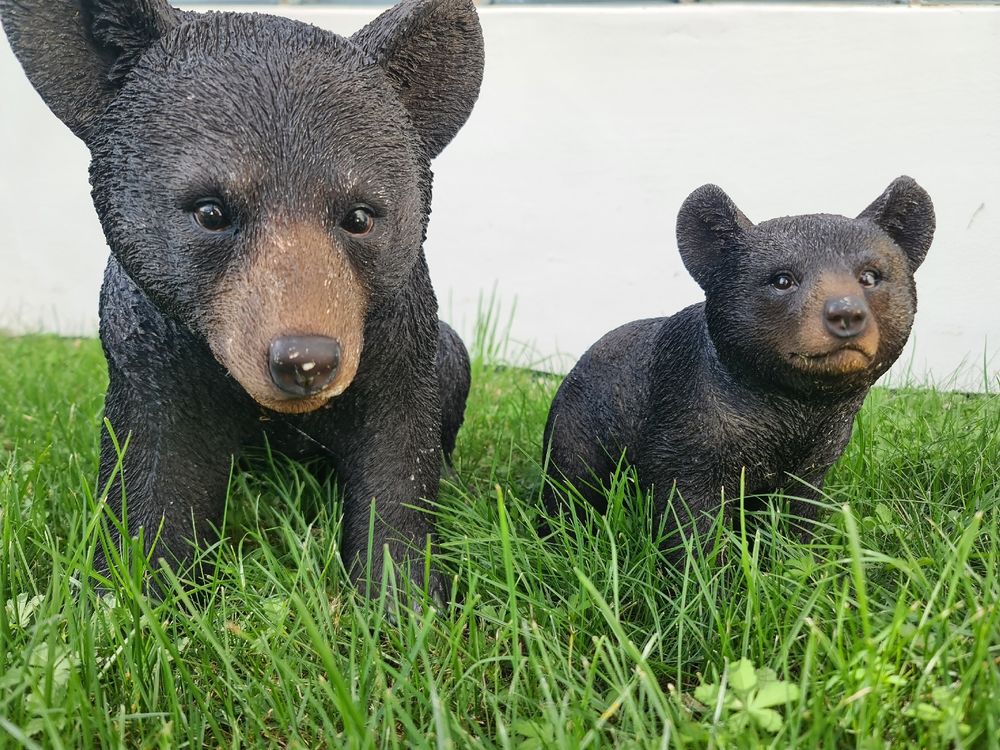 Gartenfiguren: Schwarzbären; Mutter mit Kind (Gebraucht) in Uster für ...