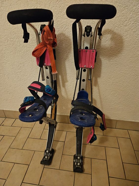 Echasses acrobatique pour sport ou animations (Gebraucht) in ...