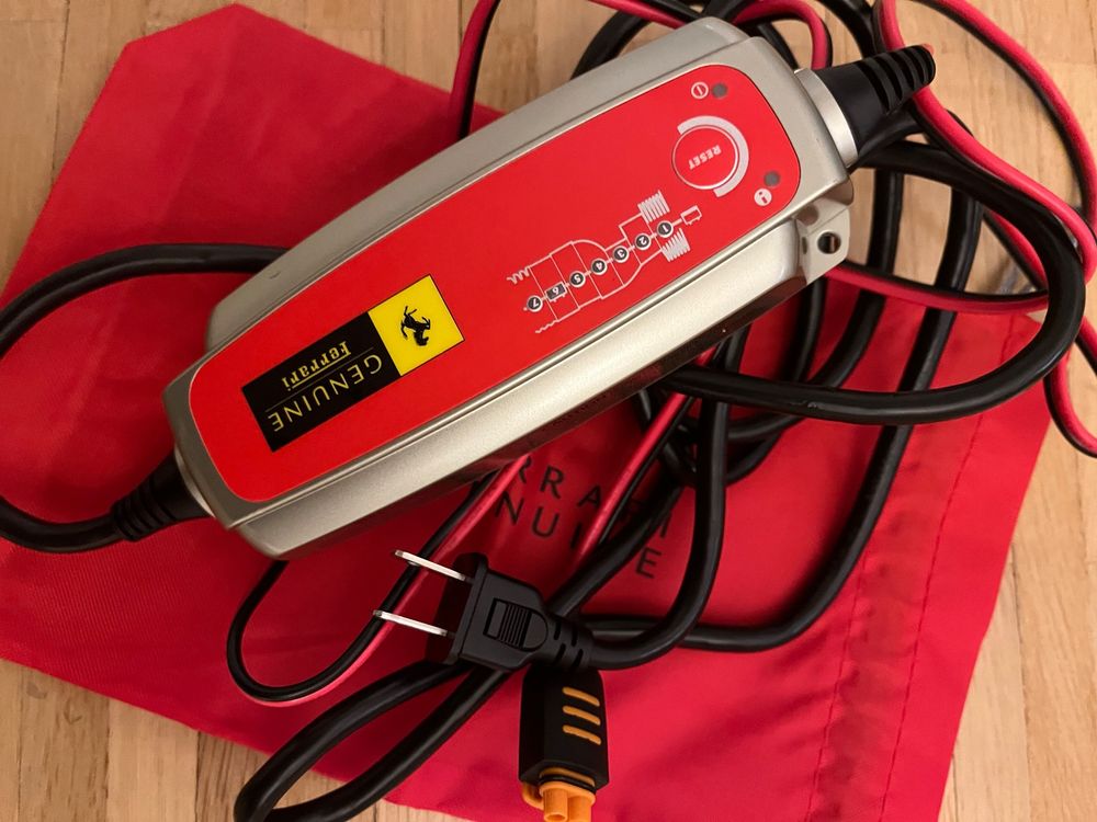 Original Ferrari Ladegerät / Battery Charger Kit USA (Neu (gemäss ...