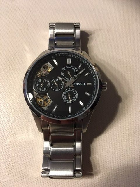 Fossil Uhr ME 1124 (Gebraucht) in Sattel für CHF 20 – mit Lieferung auf ...