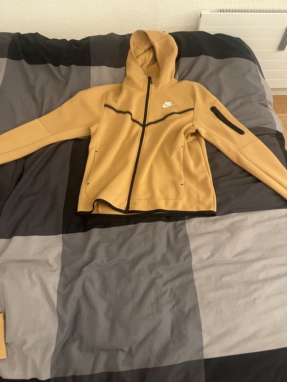 Nike Tech Fleece Sail (Neu (gemäss Beschreibung)) in Kriens für CHF 60 ...