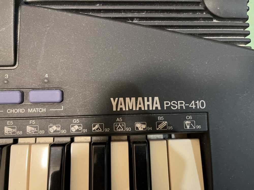 Keyboard Yamaha PSR-410 (Gebraucht) in Russikon für CHF 11 – nur ...