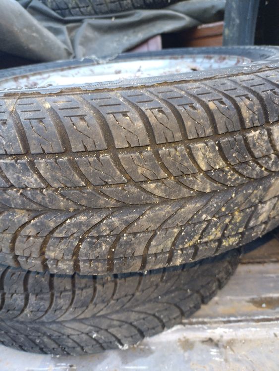 Räder von VW Golf und daihatsu cuore alte mit sehr gut profi (Gebraucht ...