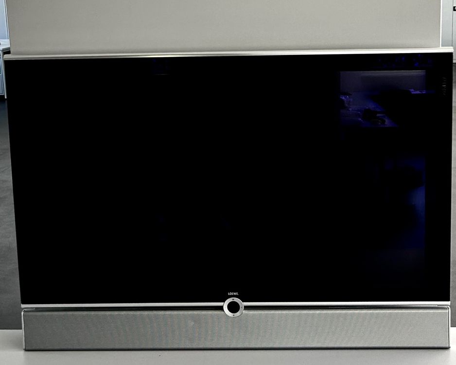 2x TV LOEWE IND 32 COM SOUND FERNSEHER MIT SOUNDBAR (Gebraucht) in ...