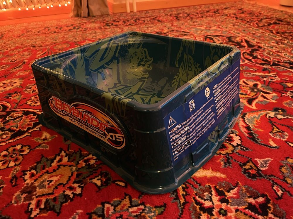Beyblade arena Extreme Top System Half-Pipe Beystadium (Gebraucht) in ...