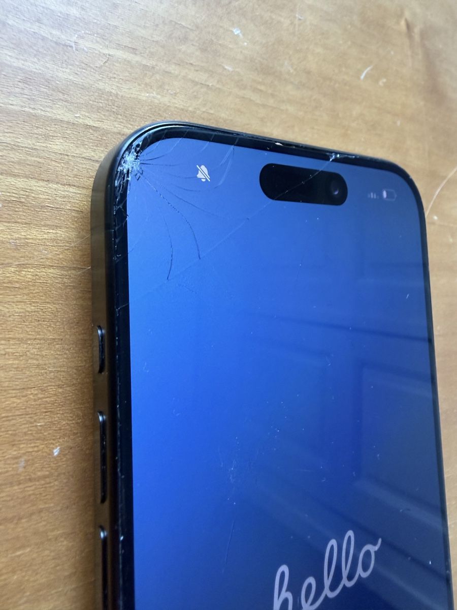 iPhone 15 Pro, 256GB, Space Black - Display beschädigt (Gebraucht) in ...
