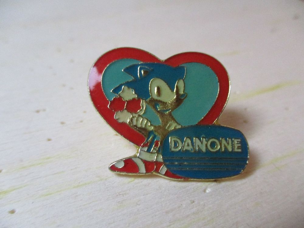 Sega Sonic Danone Pin | Kaufen auf Ricardo