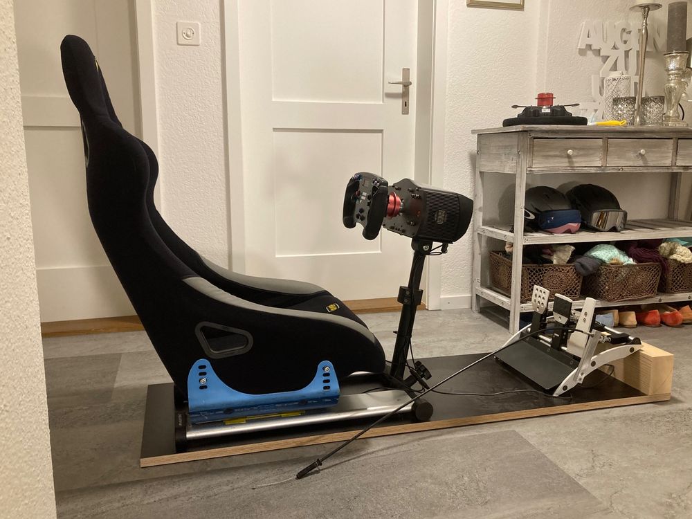 Sim Racing Setup (Gebraucht) in Limpach für CHF 460 – nur Abholung auf ...