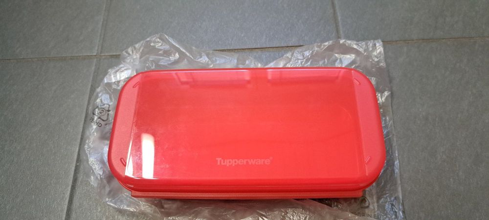 Tupperware, signature, 980ml (Neu und originalverpackt) in für CHF 12 ...