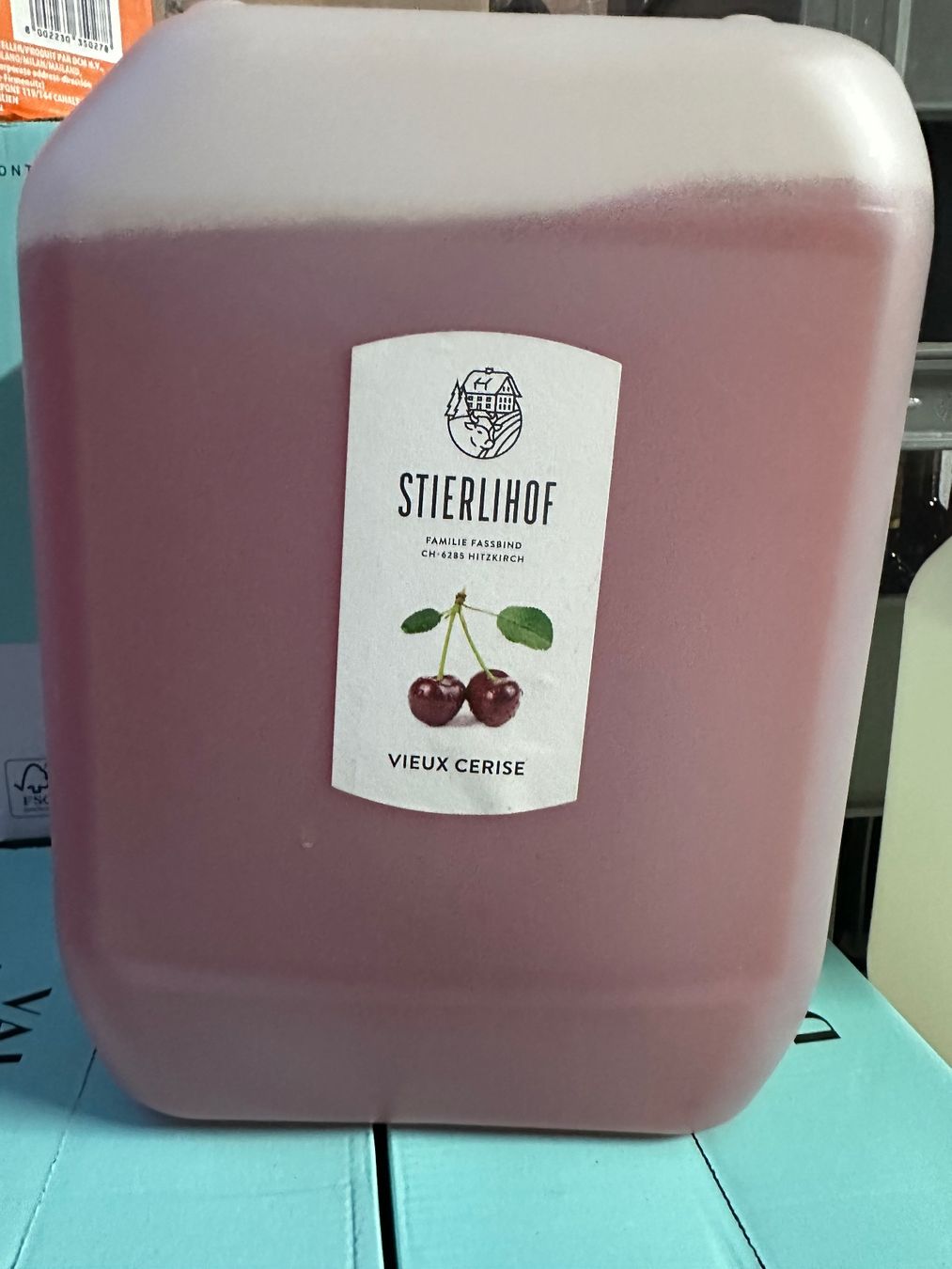 Alter Kirsch 10 Liter Stierlihof (Gebraucht) in Fenkrieden für CHF 250 ...