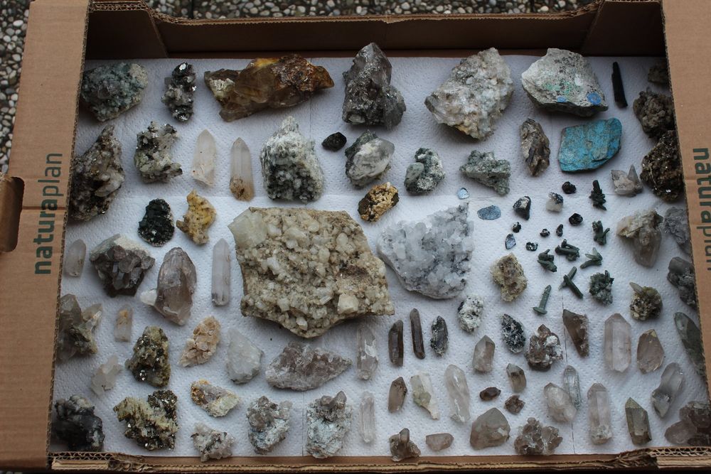 Bergkristalle, alpine mineralien - mineraux alpine. (Usato) a arbedo ...