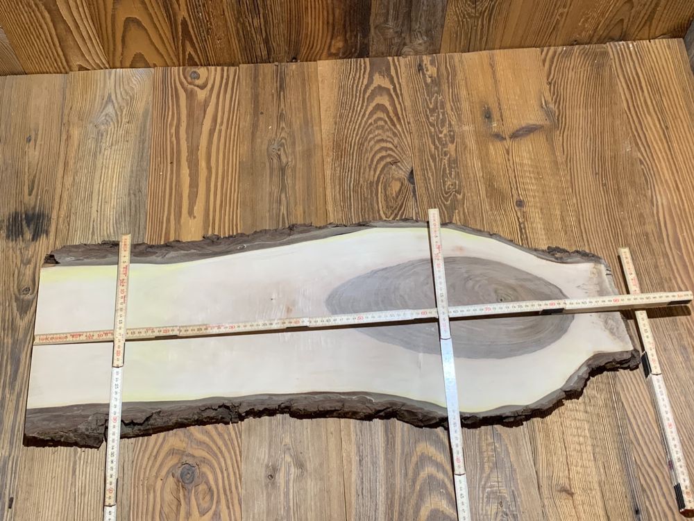 Nussbaum Brett mit Rinde. Naturbrett. Baumscheibe (Neu und ...