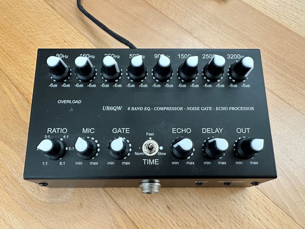 8-Band Mikrofon-Equalizer EQ V.6 von UR6QW für ICOM Geräte | Kaufen auf Ricardo
