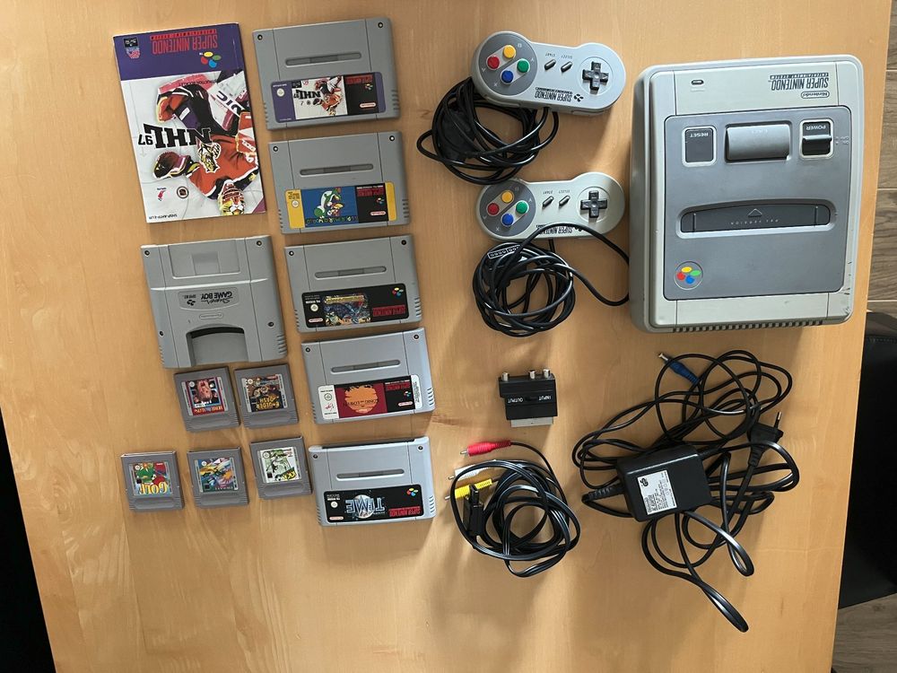 Super Nintendo mit 2 Controller, 10 Spiele, Gameboy-Adapter | Kaufen ...