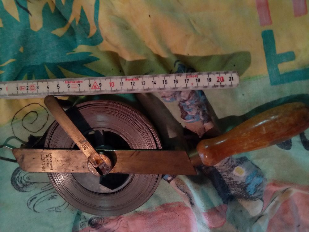 Messband Helvetia 30 meter Metall alt Top Zustand (Gebraucht) in Künten ...