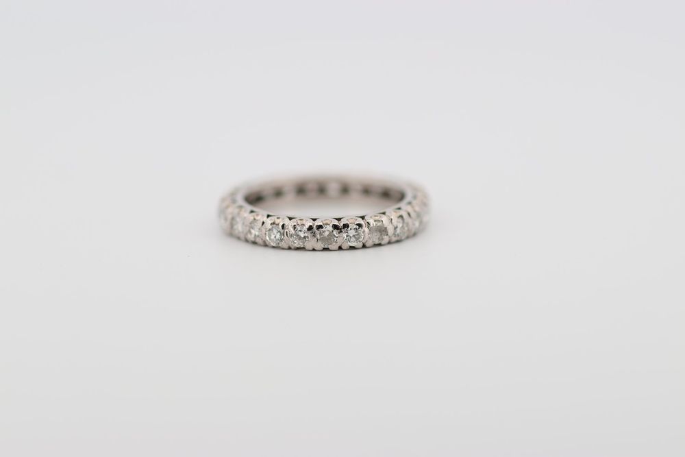 ALLIANCE Ring mit Diamanten in 18K Weissgold // E957 (Gebraucht) in ...