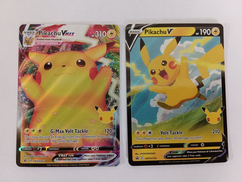 Pikachu V SWSH143 & VMAX SWSH062 Promo Celebrations EN | Kaufen auf Ricardo