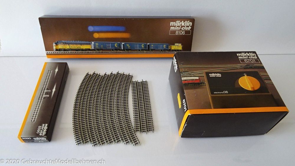 Zug-Set mit Gleisoval und Transformer (Defekt) in für CHF 112 – mit ...