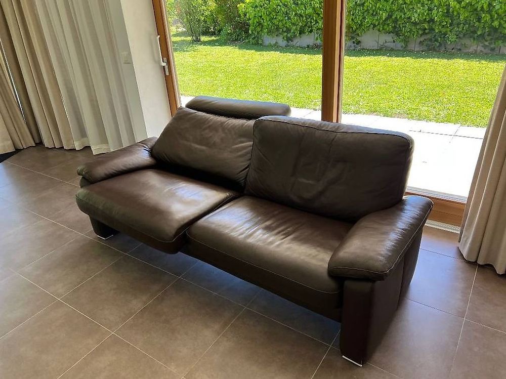 Canapé en cuir (D'occasion) à Gy pour CHF 100 – retrait uniquement ...