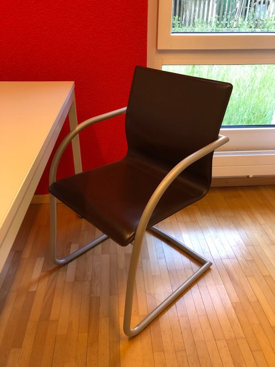 6 Freischwinger Stühle aus Leder zu top Preis (Gebraucht) in Beromünster für CHF 60 – nur ...