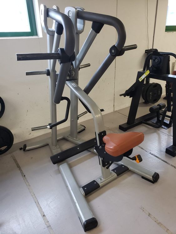 Low Row Precor Plateloaded (Gebraucht) in Basel für CHF 325 – nur ...