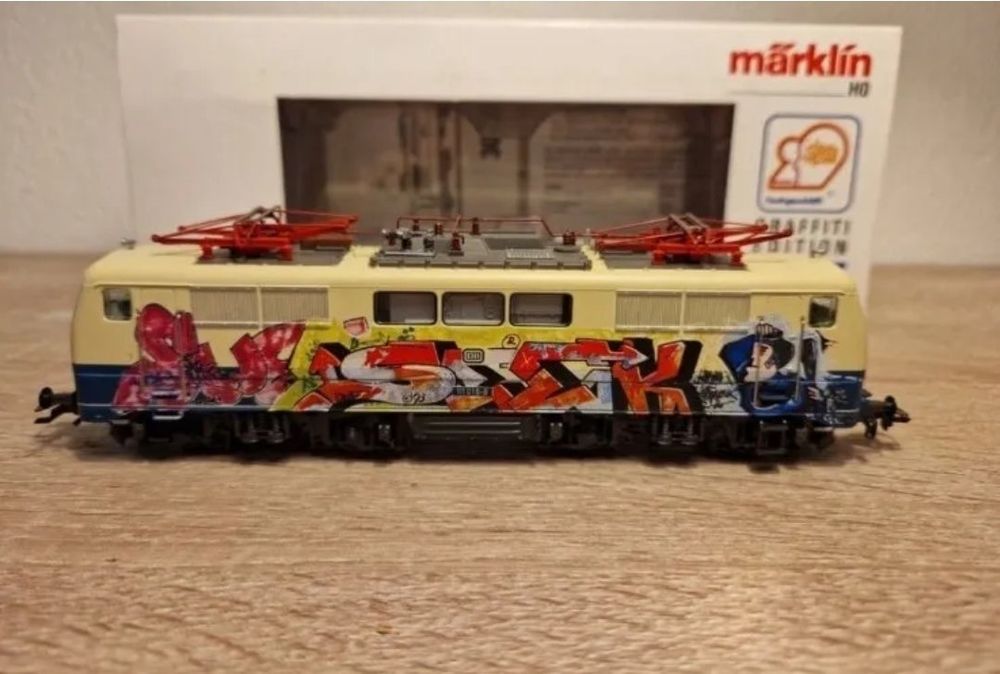 Märklin 83342 E-Lok BR 111 DB Graffiti H0 OVP NEU (Neu und ...