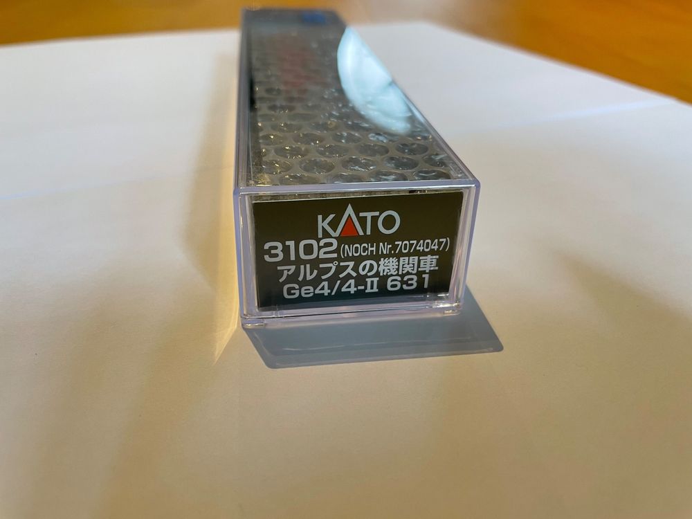 Ge 4/4 II Kato 3102 (Neu und originalverpackt) in Kleinandelfingen für ...