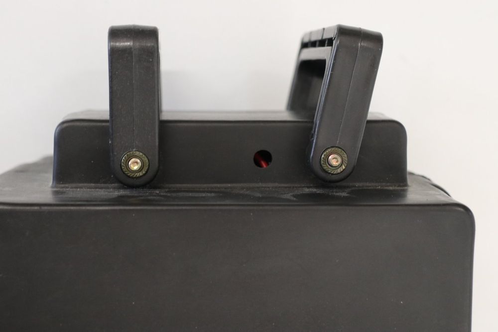 E-Scooter-Battery, inklusive Power Batterie-Ladegerät YLT-42 (Gebraucht ...