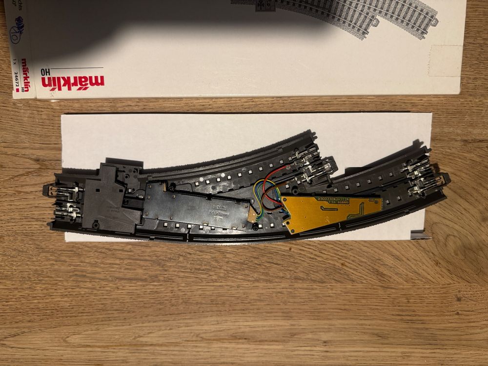 2Stk. Märklin 24672 Bogenweiche re + Antrieb und Decoder (Gebraucht) in ...