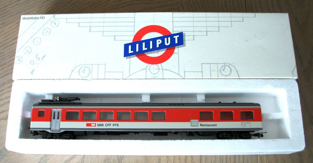 = SBB-Speisewagen rot/weiss; neu & OVP (Neu und originalverpackt) in St. Moritz für CHF 21 – mit ...