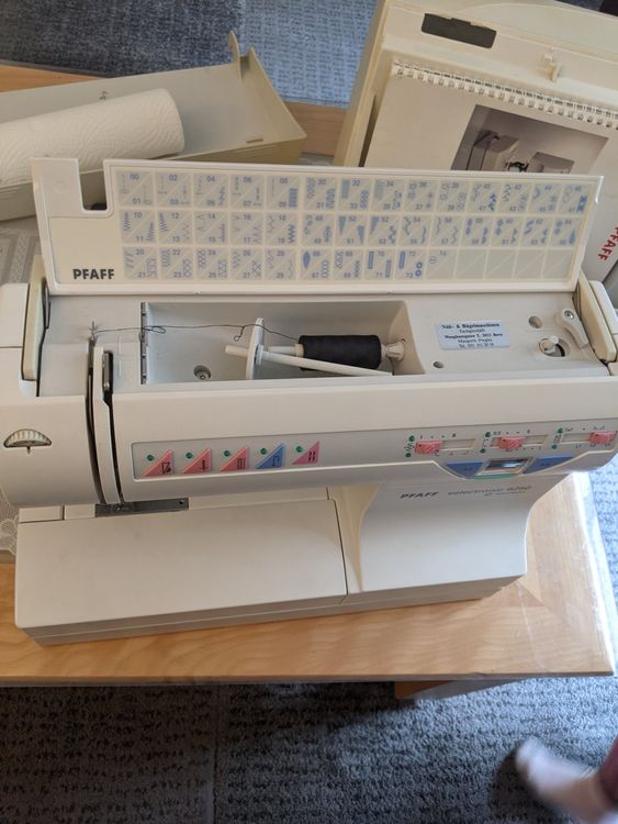 Nähmaschine Pfaff Selectronic 6250 | Kaufen auf Ricardo